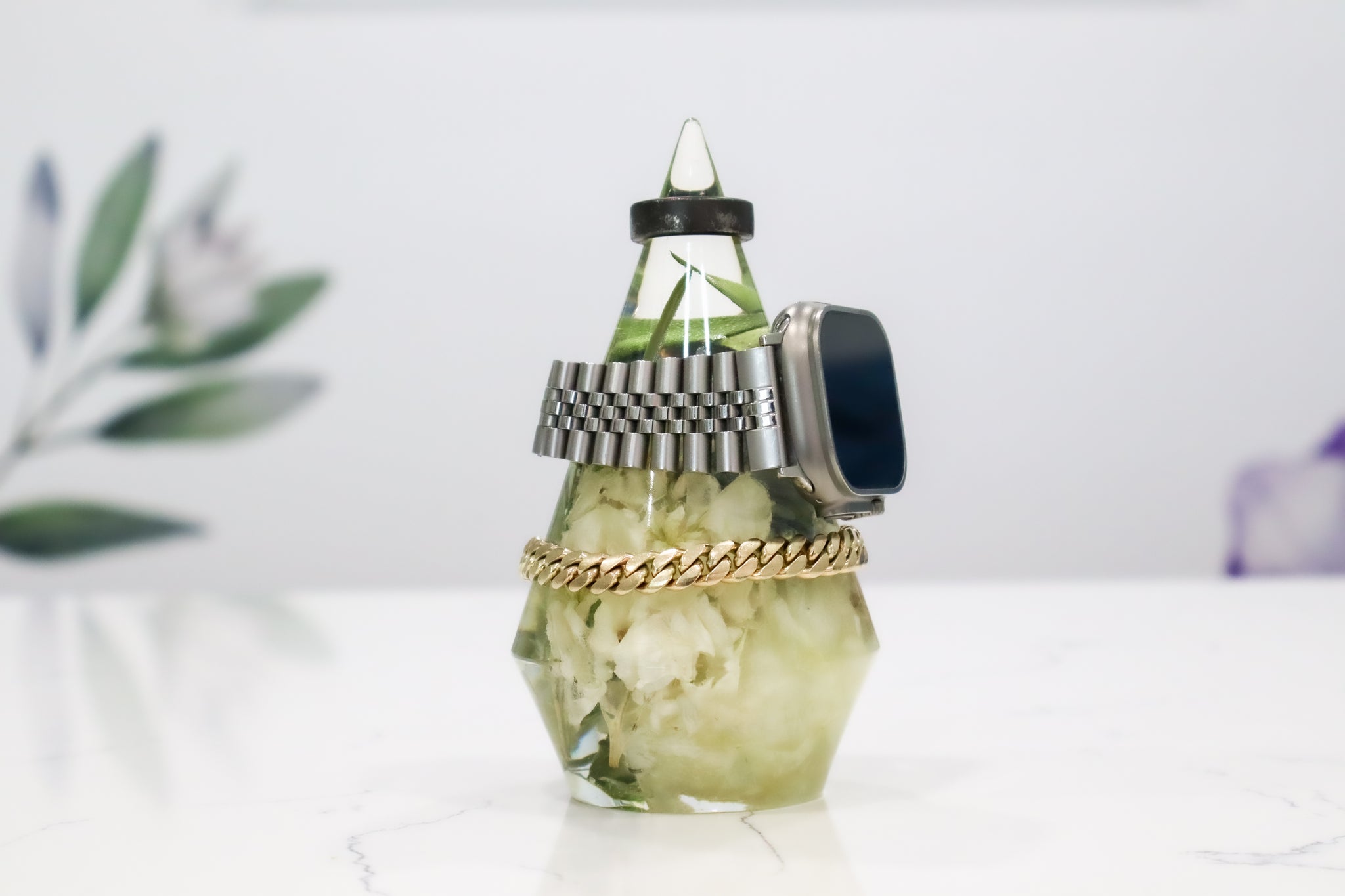 Large Preserved Flower Ring Holder